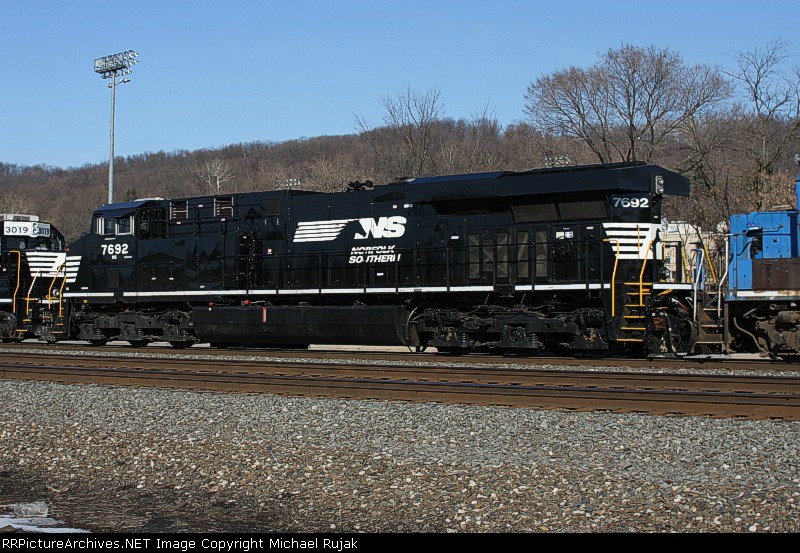 NS 7692